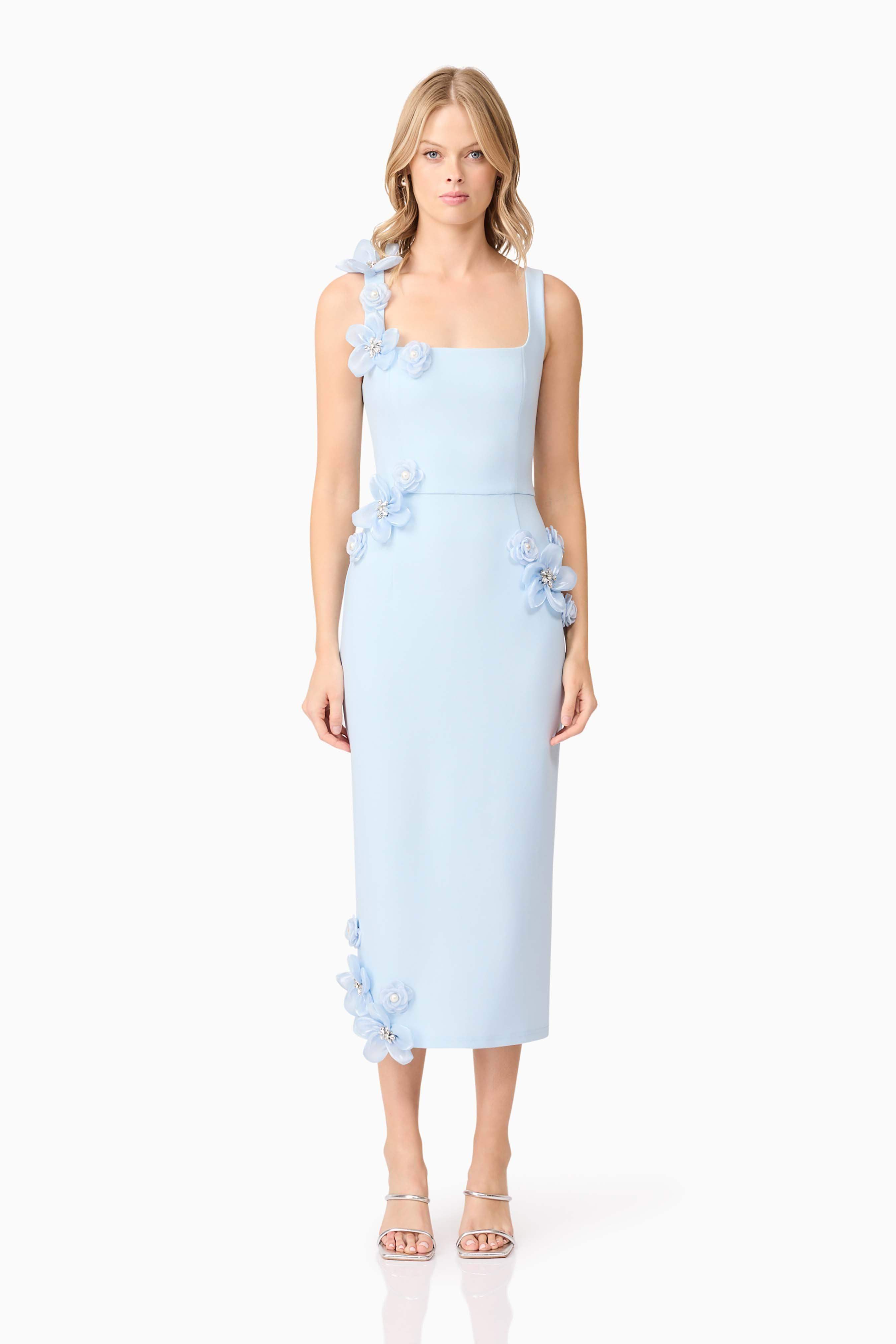 Chantelle 3D Midi Dress In Blue | Floral Detail – Elliatt